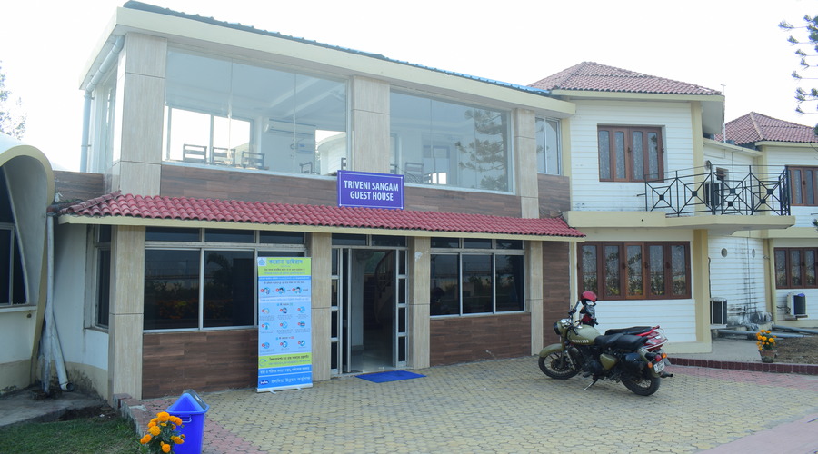 HDA || Guest House Booking